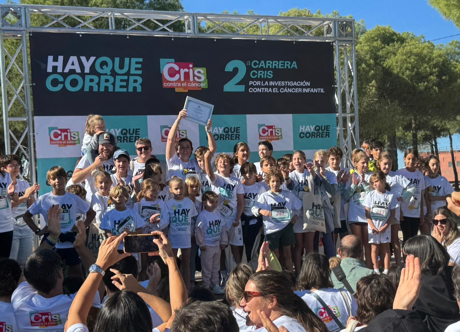 Dallington con CRIS contra el cáncer | Colegio Británico en Madrid ...